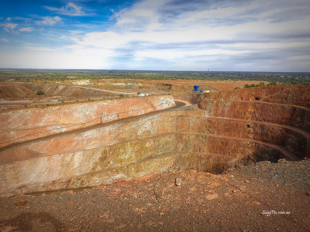 Cobar... Mining, Drought and Resilience - SuggPix Australian Photography